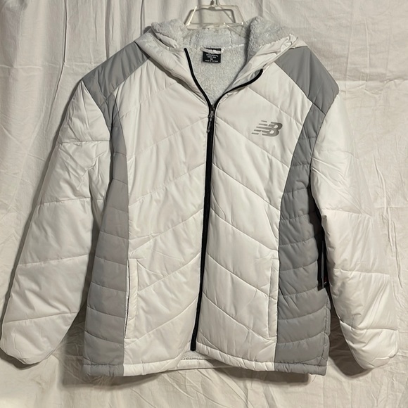 New Balance | Jackets & Coats | New Balance White Puffer Coat Tech ...